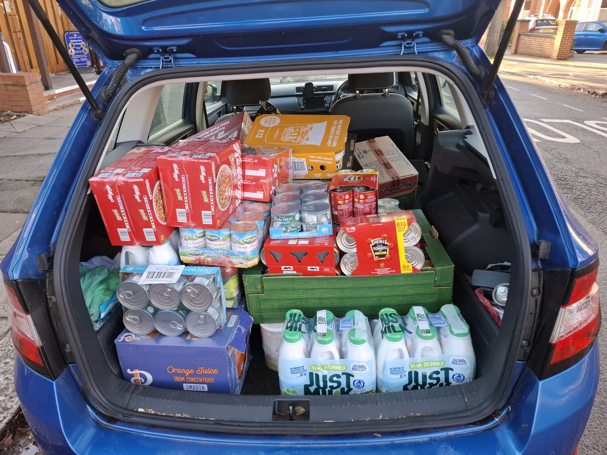 Food Bank donations – standrewsealingurc